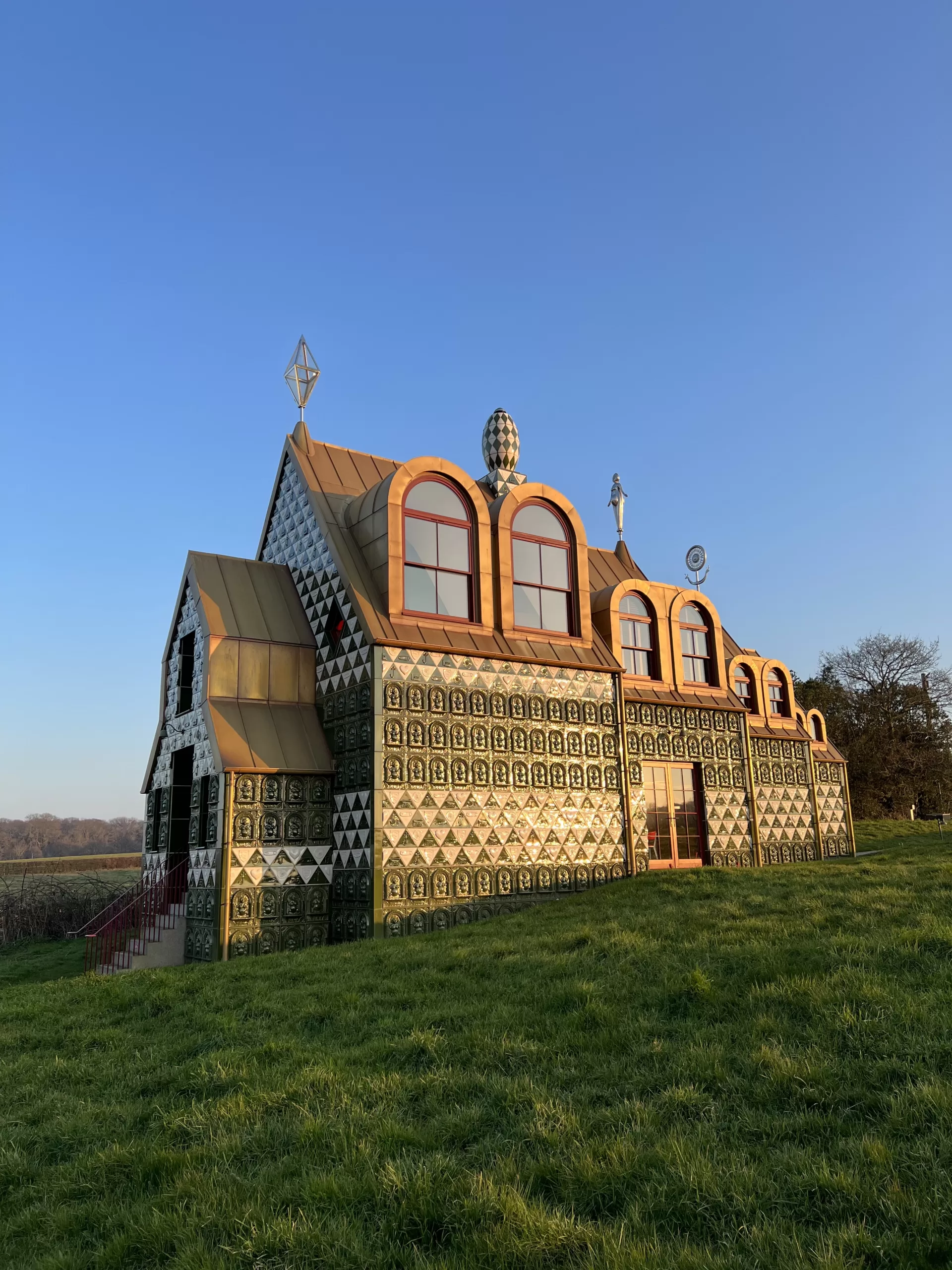 We had nothing but praise and have highly recommended this Milsom Way ...